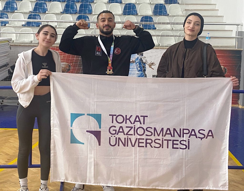 Türkiye Kick Boks Şampiyonasında Öğrencilerimiz Büyük Başarı Elde Etti